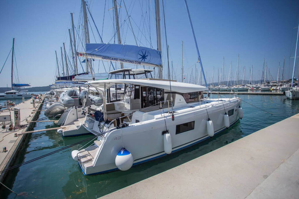 Lagoon 42 - Luxury Catamarans
